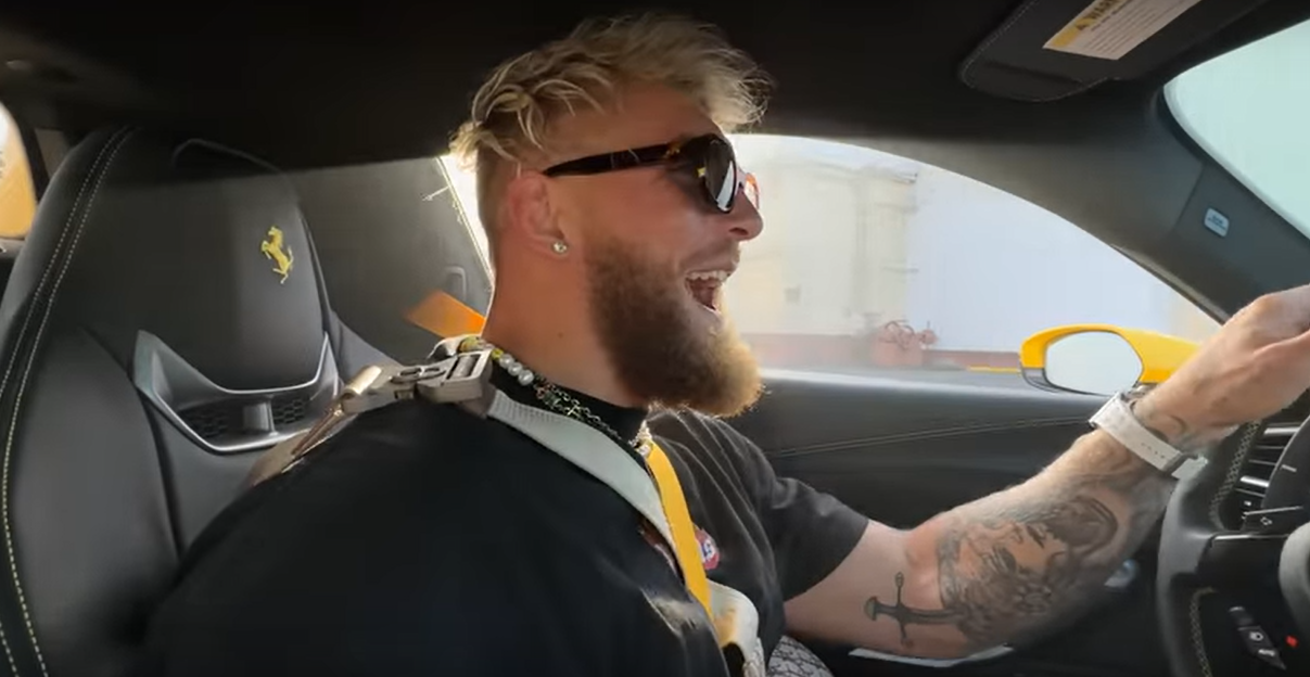Gwiazdor kupił nowe Ferrari i zepsuł je jeszcze tego samego dnia - Obcas.pl