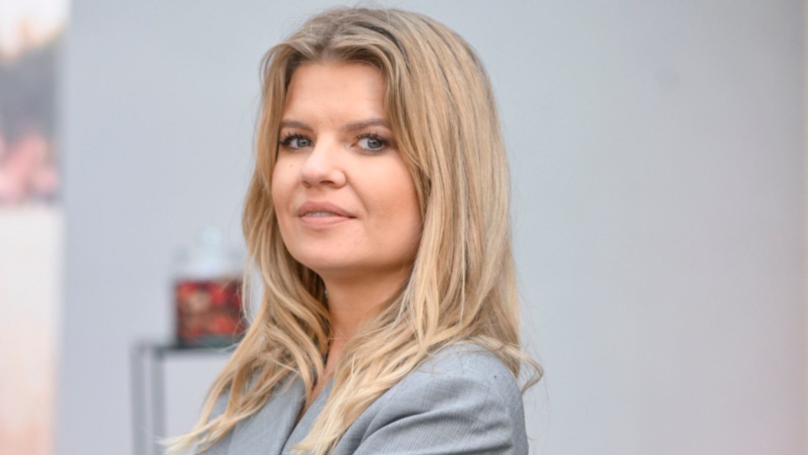 Marta Manowska pokazała odważną fotkę! Pozuje w skąpym bikini! - Obcas.pl