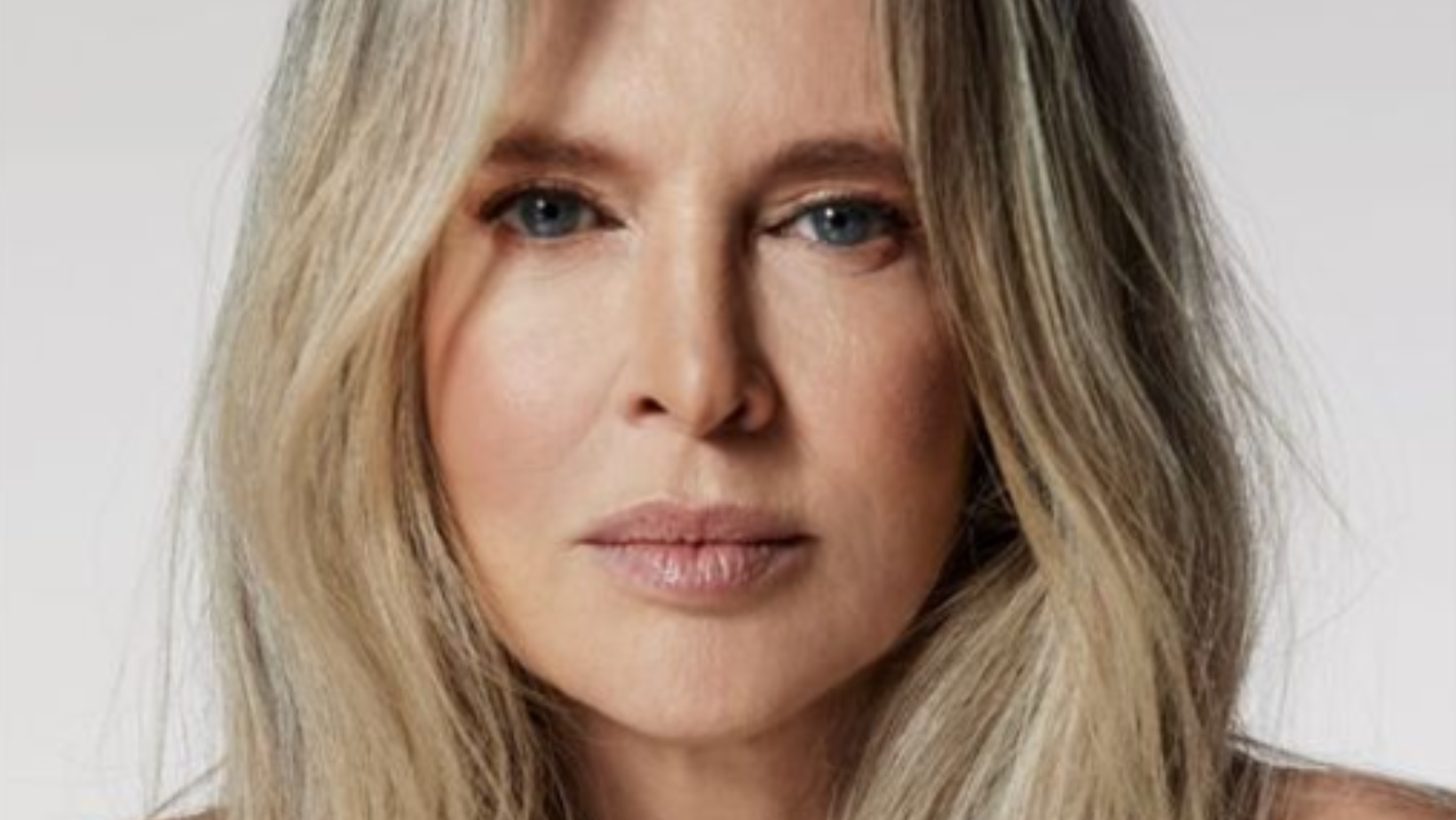 57-letnia Bogna Sworowska wraca do modelingu! Kim jest? - Obcas.pl